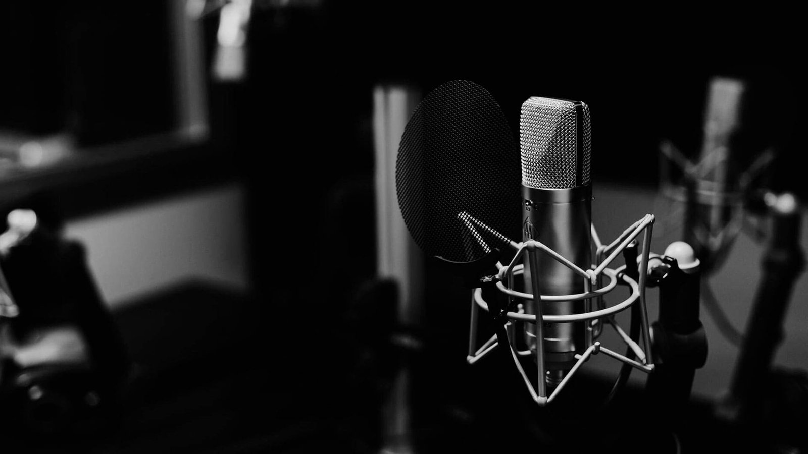 🥇Estudio de Doblaje en Barcelona | | Proyectos Audiovisuales
